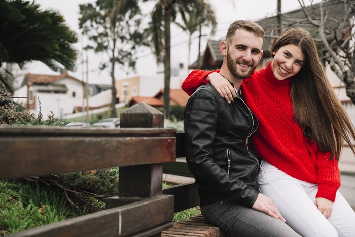 Living with Herpes in Bournemouth: Support & Dating