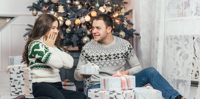 Celebrate the Season: Christmas Tips for STD Singles